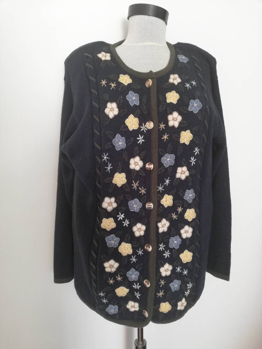 Tyrolean Sweater Hand Embroidery Flowers Austrian - Etsy