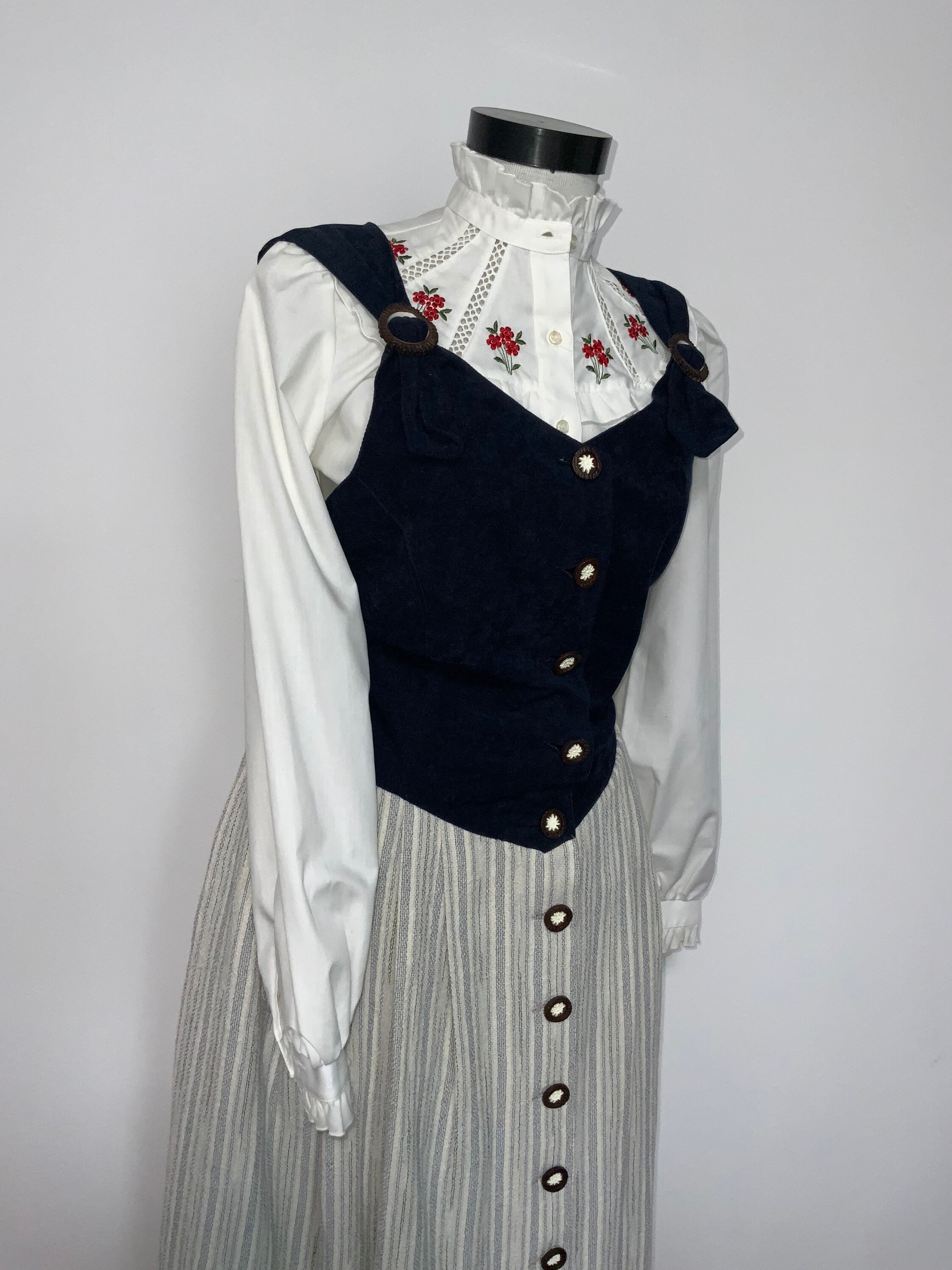 Vintage Grey Cotton Linen Dirndl Dress, German Austrian Trachten - Etsy