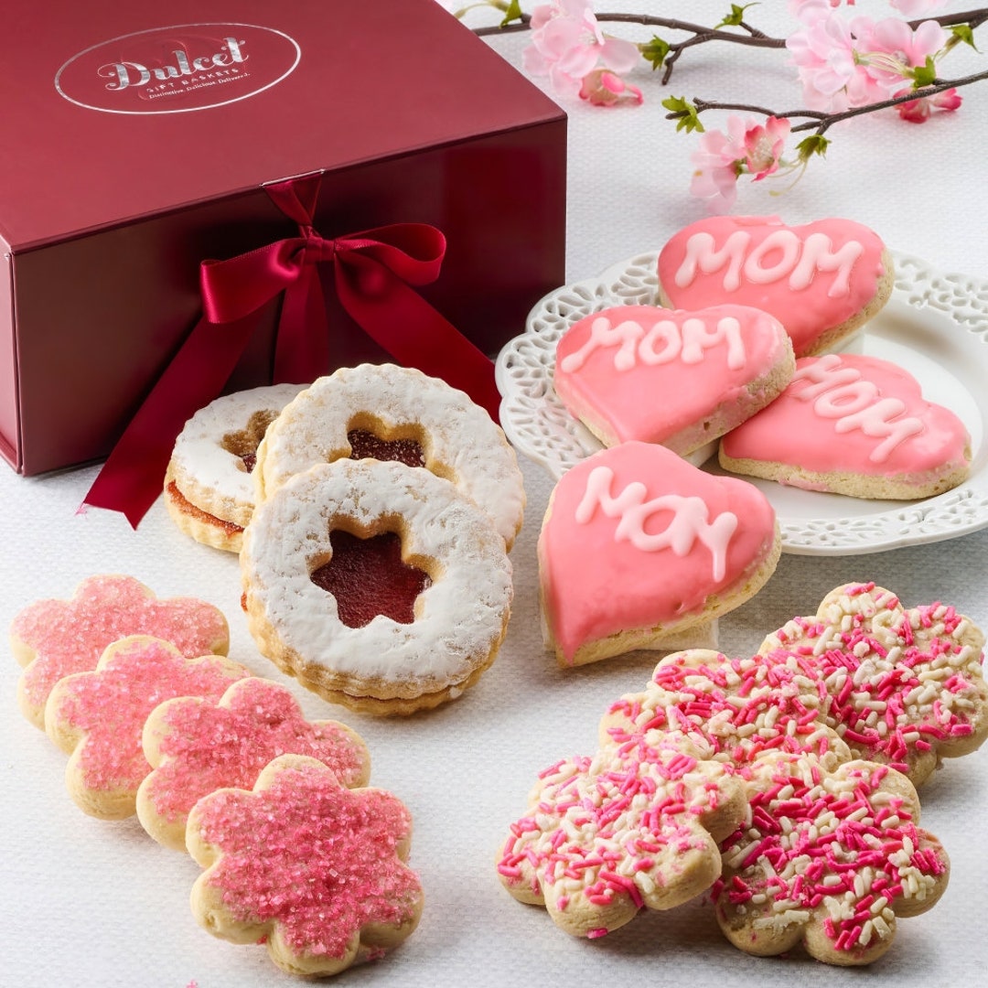 Dulcet Gift Baskets Mother’s Day Mom Heart Sugar & Flower Cookie Assortment Gift Box Great ...