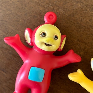 Lot of 2 1998 Ragdoll Teletubbies 2 Inch PVC Figurines Laa-laa and Po ...