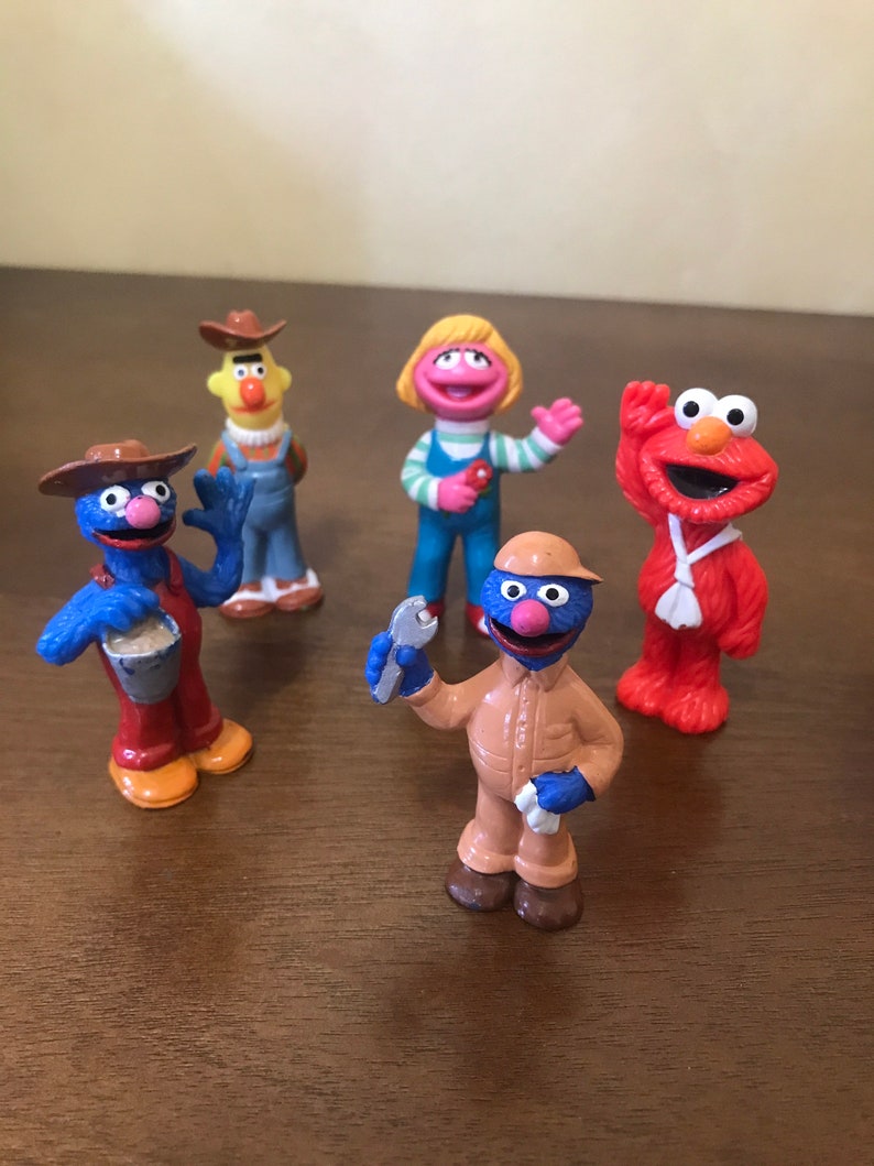 Vintage PVC Sesame Street Figurines CHOOSE ONE Prairie - Etsy