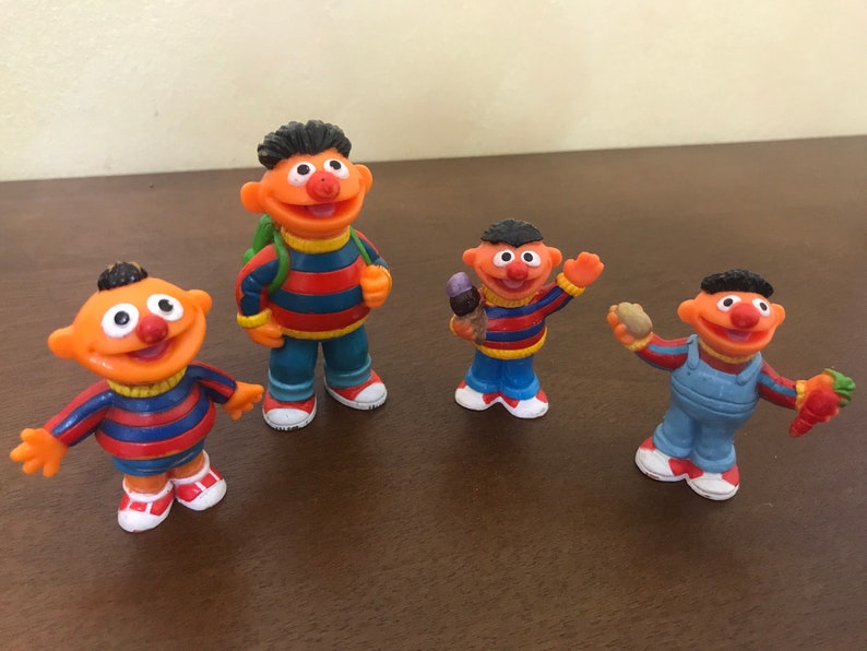 Vintage PVC Sesame Street Figurines CHOOSE ONE Prairie - Etsy
