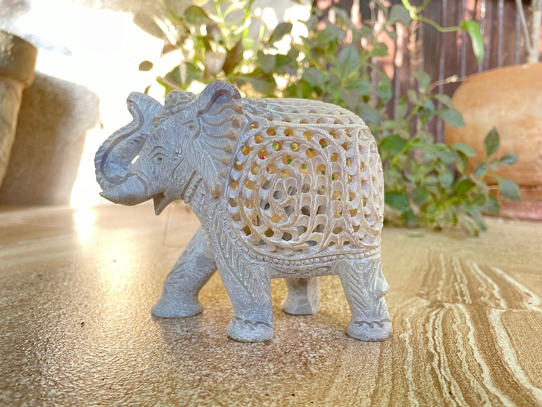 4'' Inch Marble Elephant Craved Soapstone With Baby Elephant Inside ...