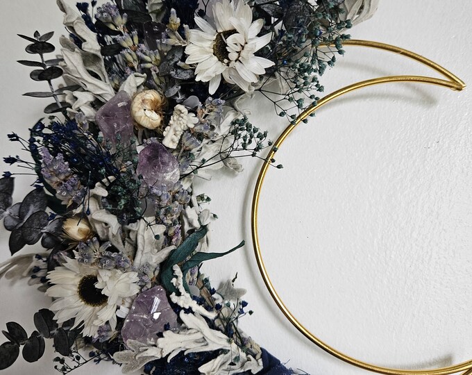 Amethyst Crystal Dried Flower Moon Wreath - Etsy