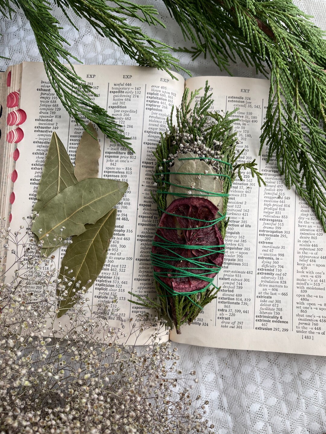 Abundance Herbal Cleansing Wand: Cedar, Bay Leaf & Blood Orange - Etsy