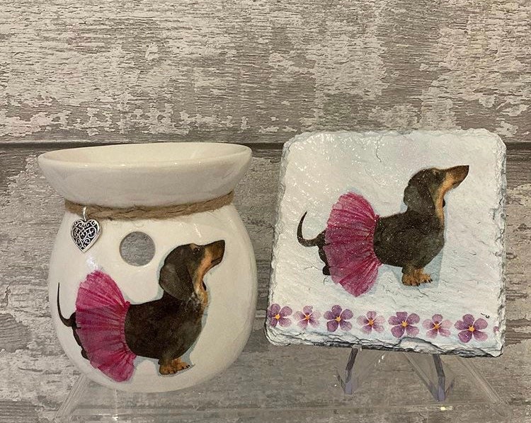 Dachshund sausage dog wax burner and coaster set wax melts | Etsy