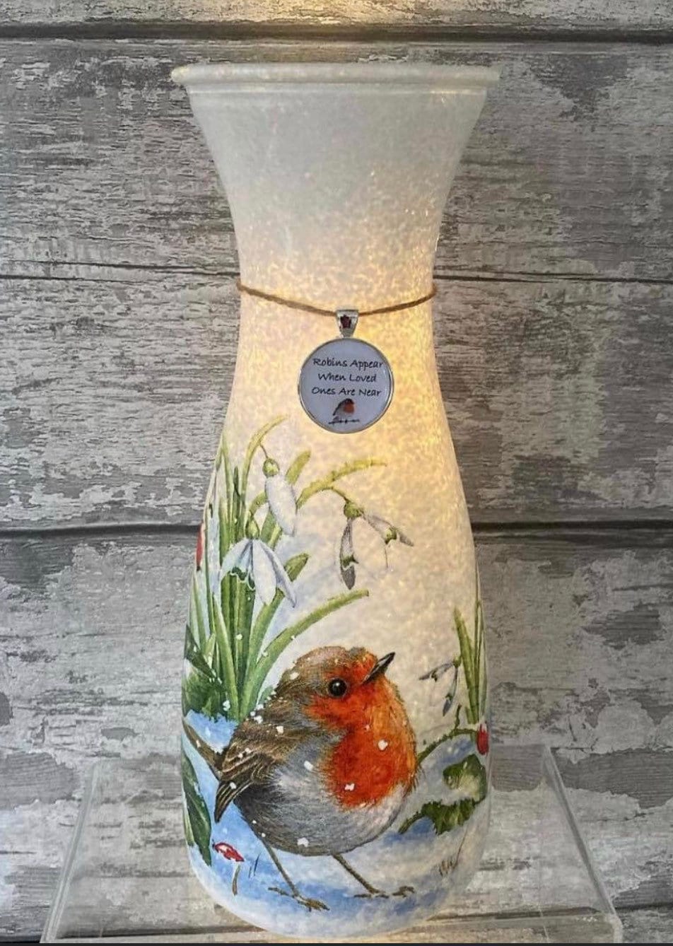 Light up Robin Vase, With Charm - Decouoage, Vase, Gifts, Xmas Gifts ...