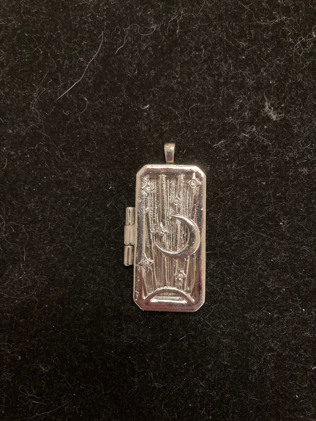Rectangular Celestial Locket in Silver Tone With Magnet Closure ...
