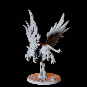Griffon or Gryphon Miniature for D&D, Dungeons and Dragons, Pathfinder ...