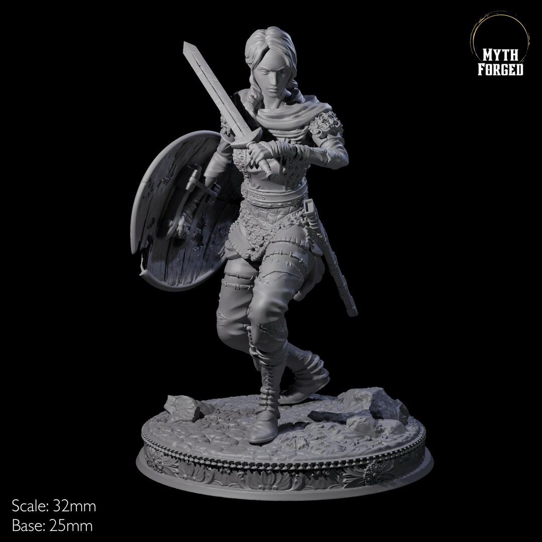 Poised Female Human Fighter Miniature - D&D, Dungeons and Dragons ...