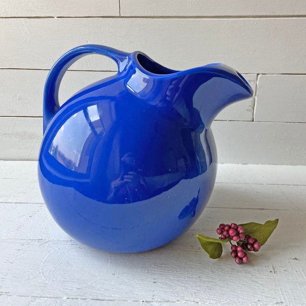 Retro Pitcher - Etsy