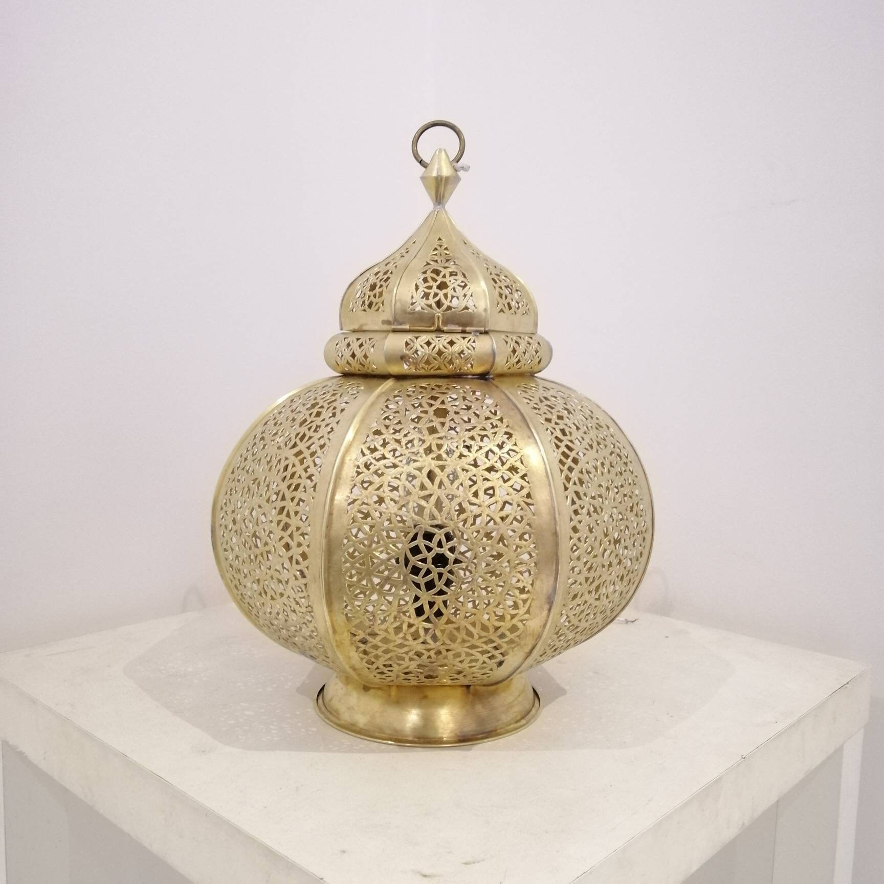 Morrocan Lantern Design | Vintage Decor Lamp Spectacular Play of Light ...