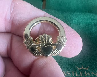Vintage 1980s Sold’or Claddagh Pin Costume Jewelry Celtic Irish ...