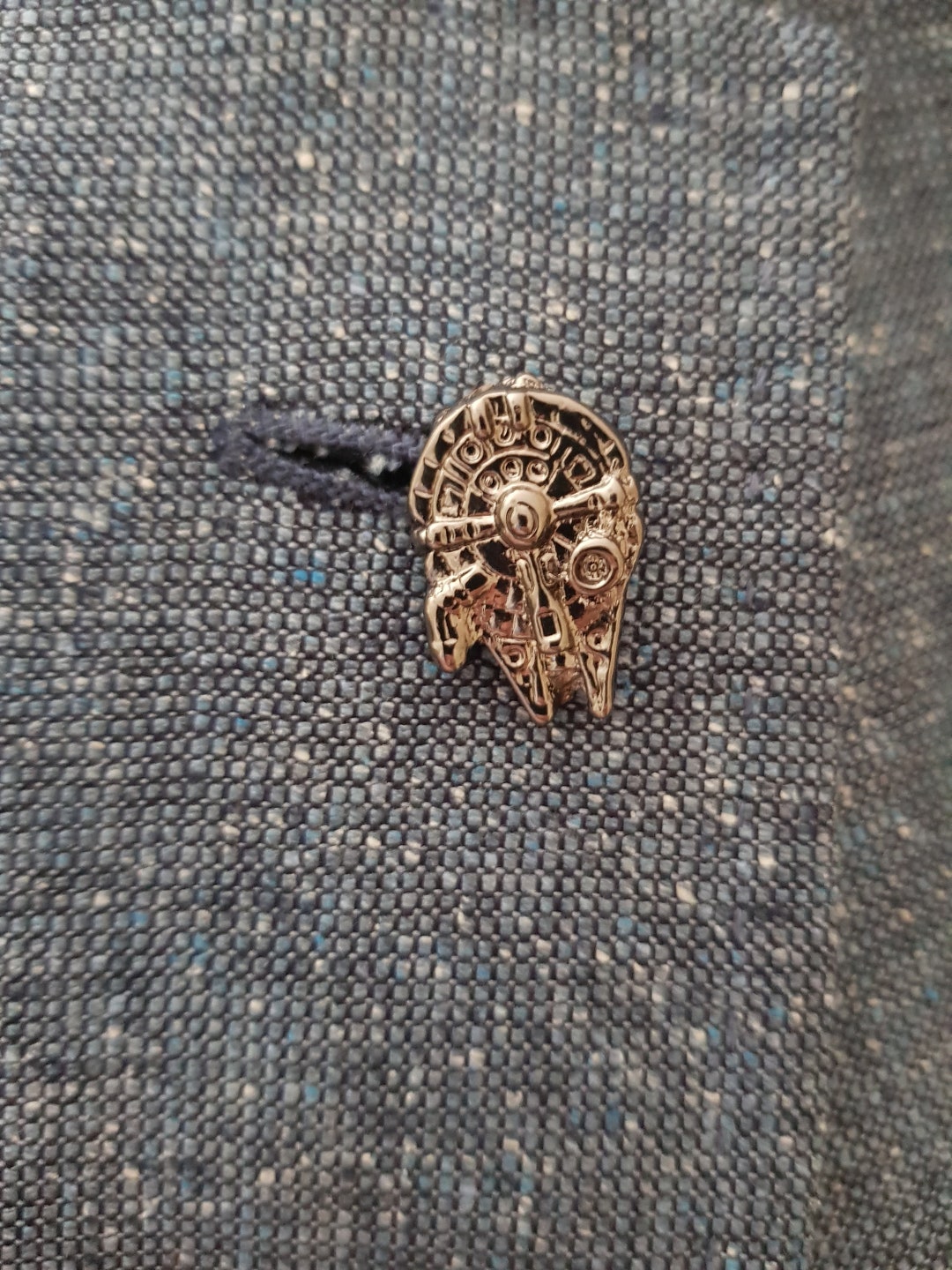 Millennium Falcon Suit Pin Lapel Pin Star Wars Accessory Sci-fi Fan ...