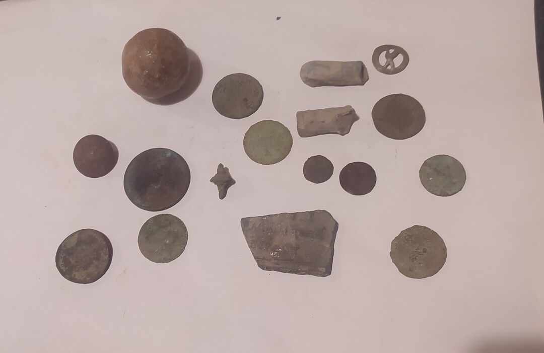 Mudlarking Finds Found Mudlarking London Tudor Buttons Charles Ii ...