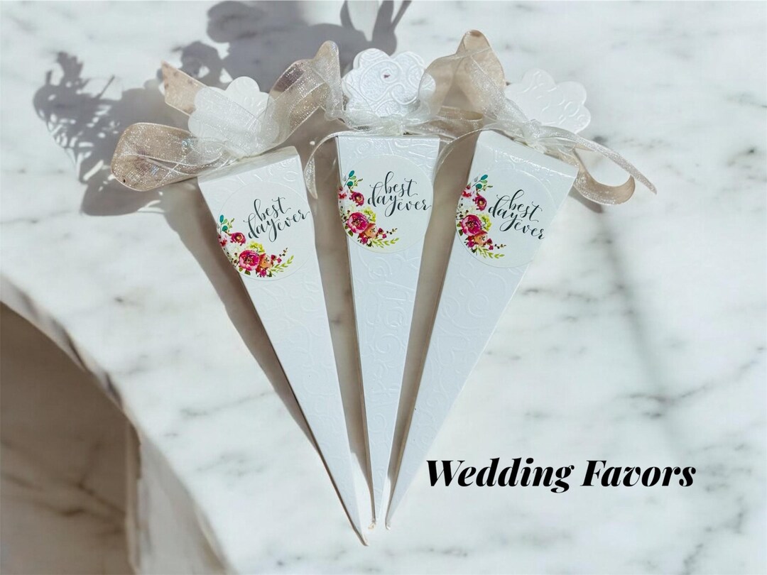 Wedding Favor Cones, Bridal Shower Favor, Flower Cones, Wedding Cones ...