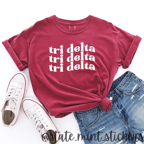 Tri Delta // Bubbly Arch Sorority Shirt // Comfort Colors // | Etsy