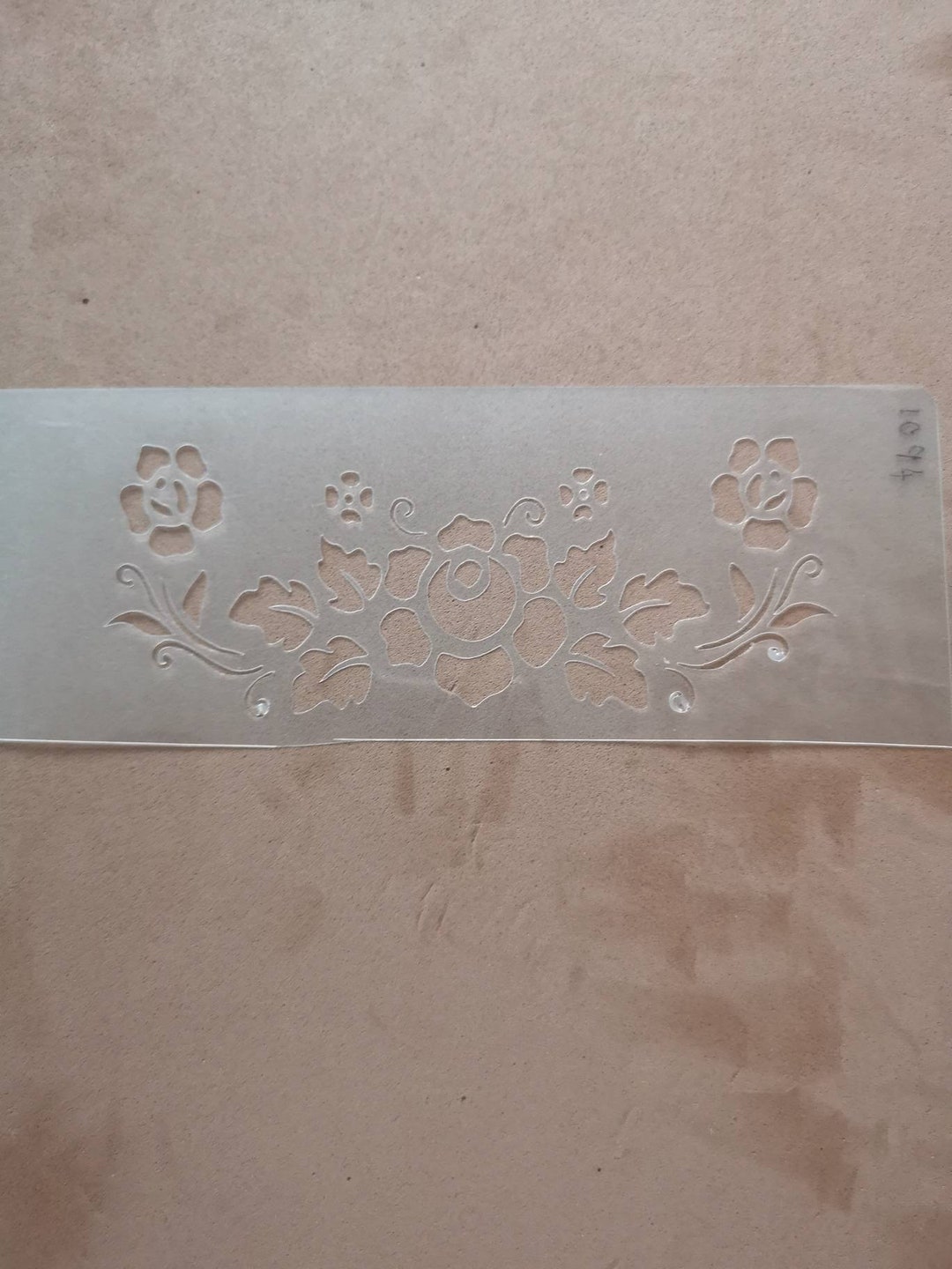 Flower Border Stencil, Wall Decor, Home Decor, Furniture Painting, Sign ...