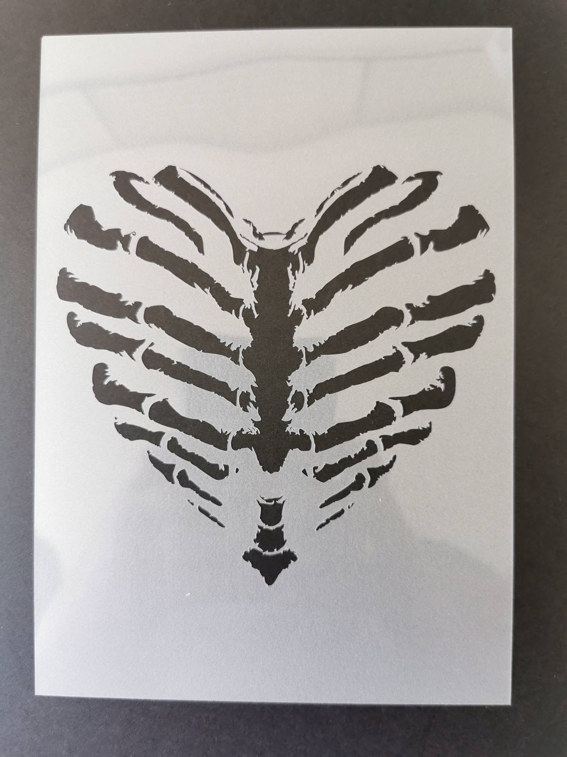 Ribs in a Heart Shape Stencil Wall Decor Home Decor Sign - Etsy