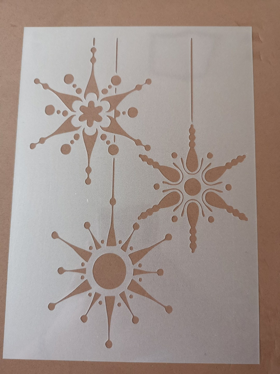 Snowflakes Stencil, Wall Decor, Home Decor, Sign Painting, Flexible ...