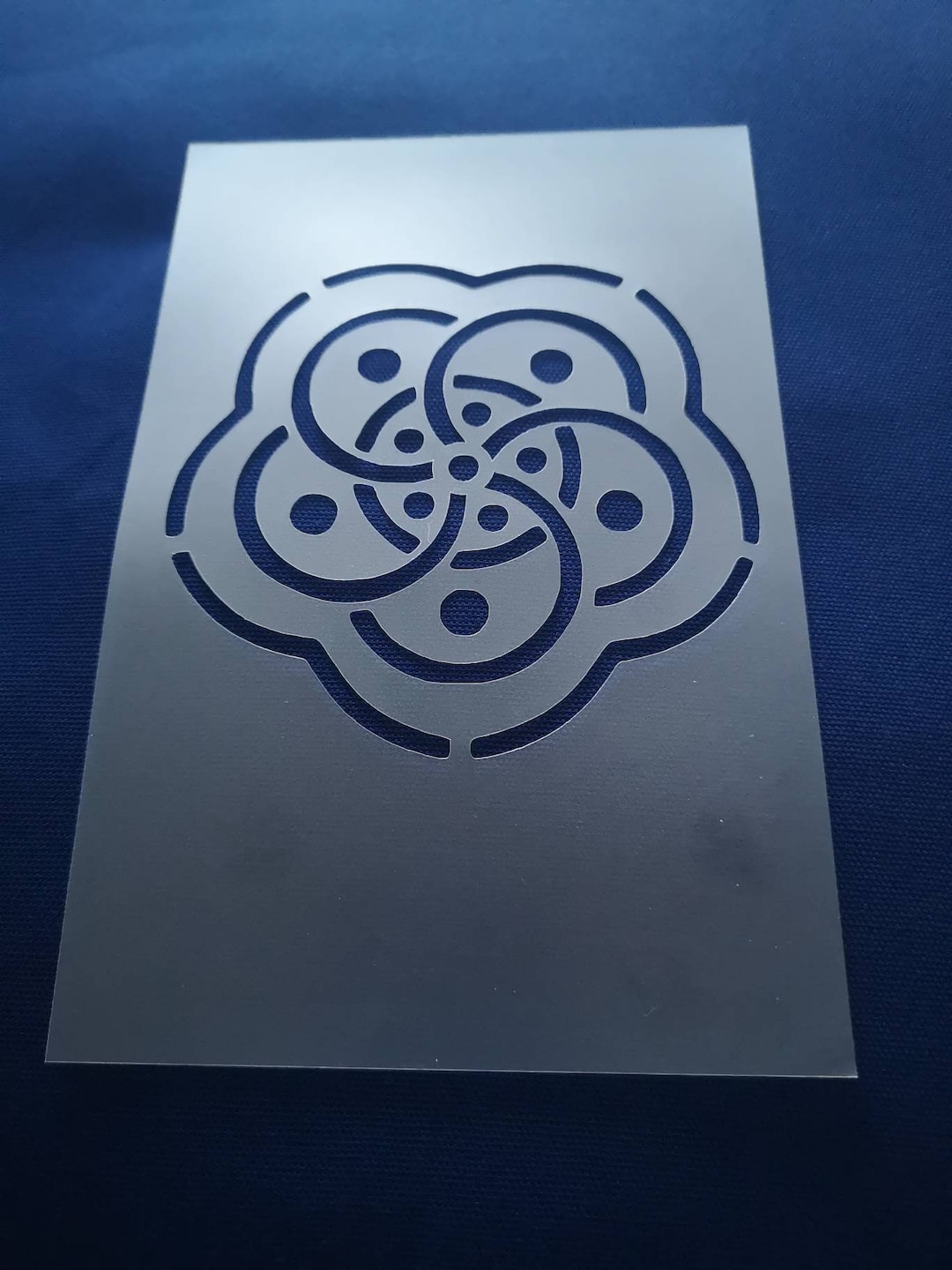 Linework Flower Stencil, Wall Decor, Home Decor, Furniture Painting ...