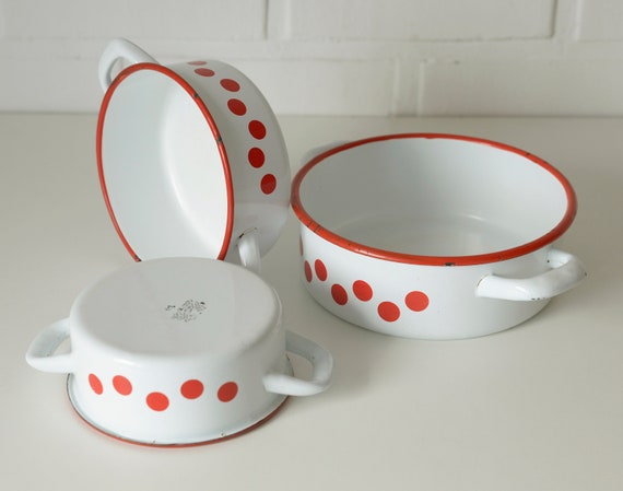 Vintage Enamel Pots / Retro Kitchen / Set of 3 / Made in - Etsy