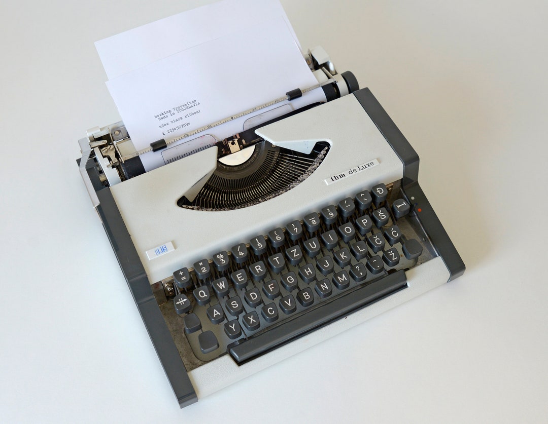 Vintage Typewriter Working / Mid Century Modern / Made in Yugoslavia ...