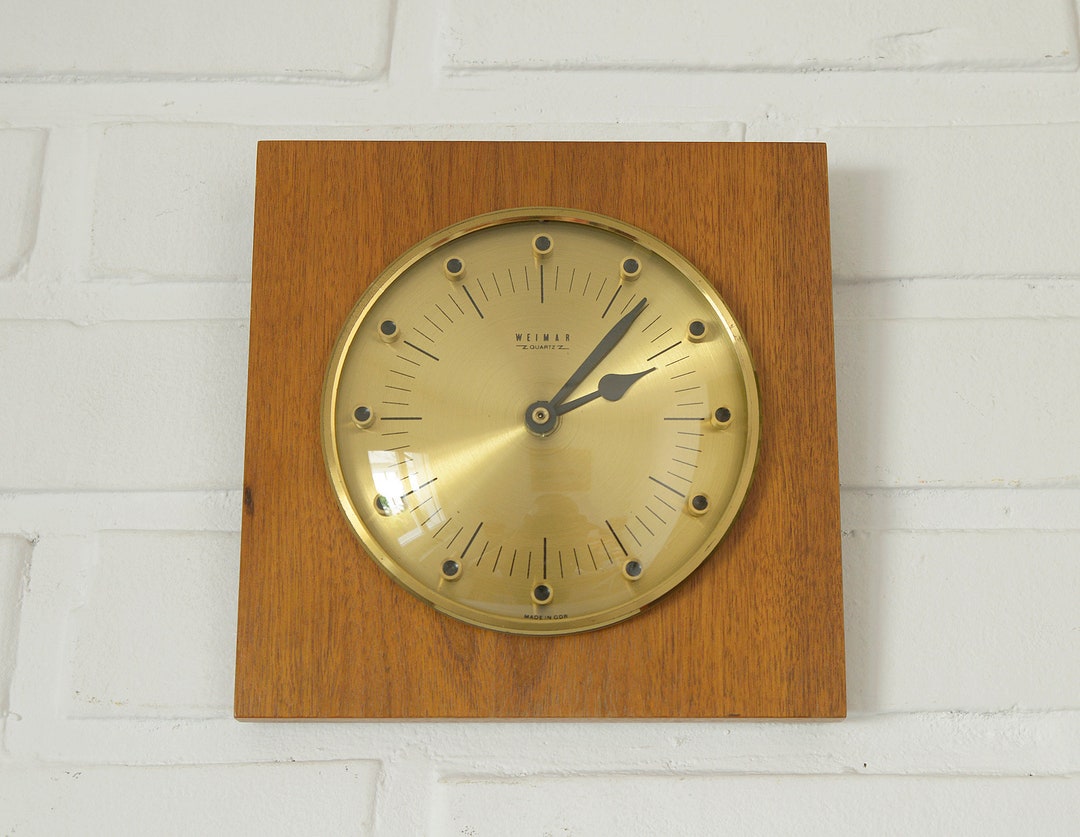 Elegant Wooden Wall Clock / Mid Century Modern / Vintage - Etsy
