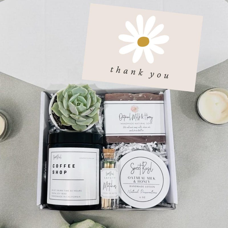 Client Gifts - 60+ Gift Ideas for 2025