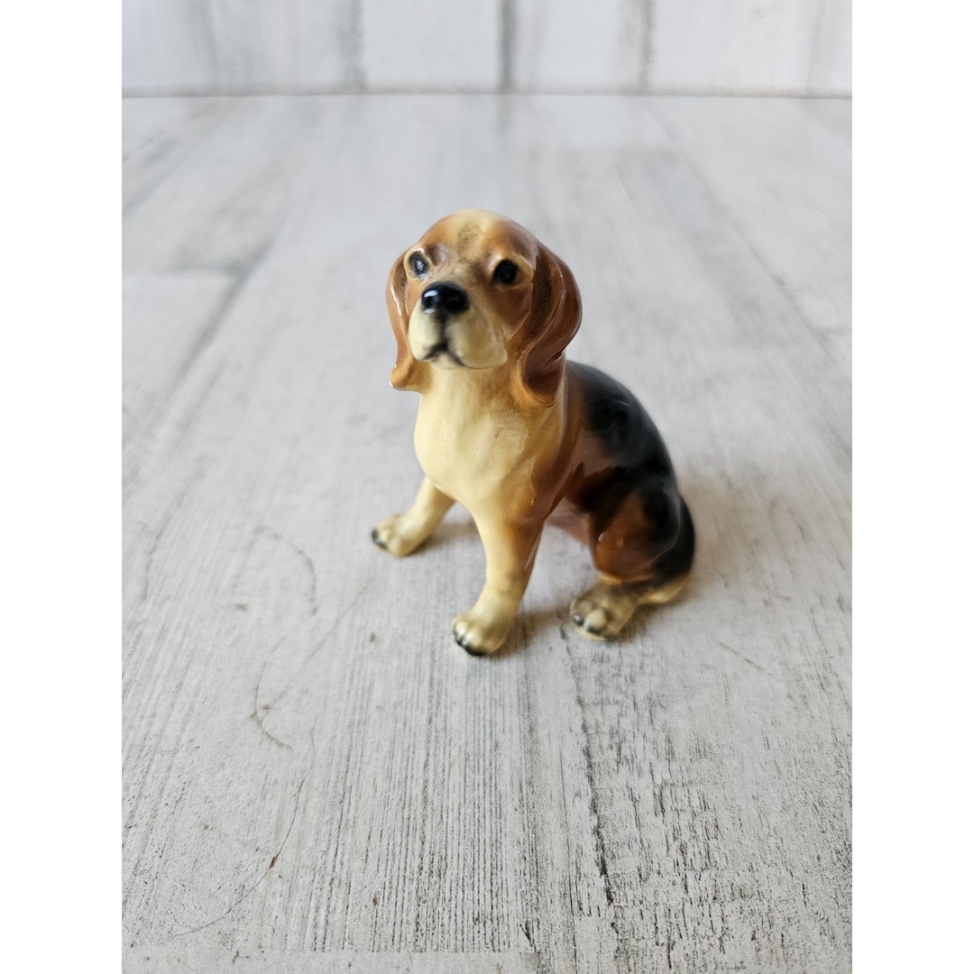 Mortens Studio Vintage Beagle Dog Statue Figurine Sitting Puppy - Etsy