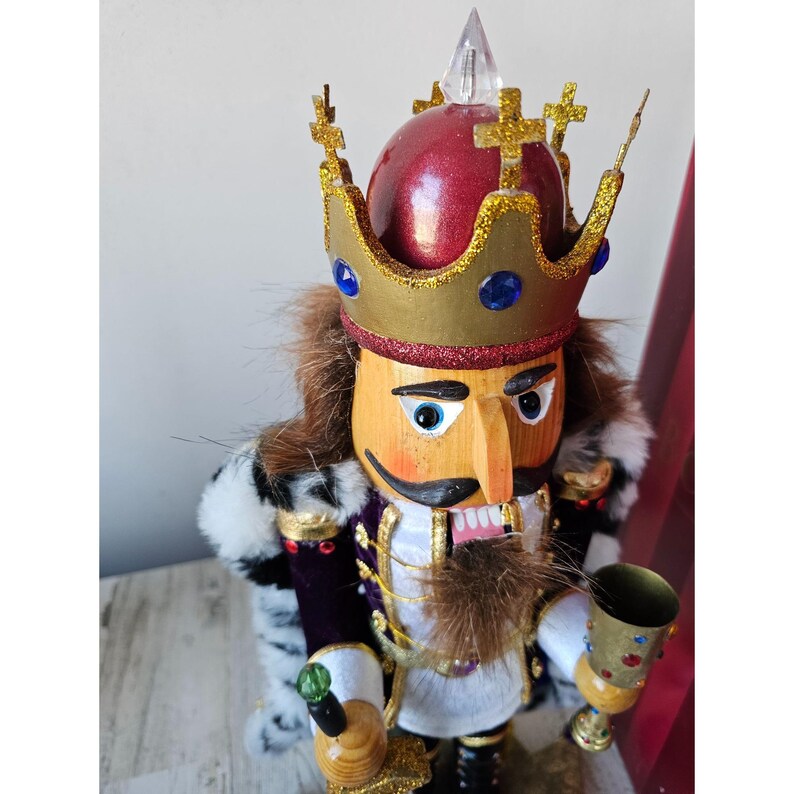 Bombay 18" King Arthur Camelot Nutcracker Xmas Sword Soldier ...