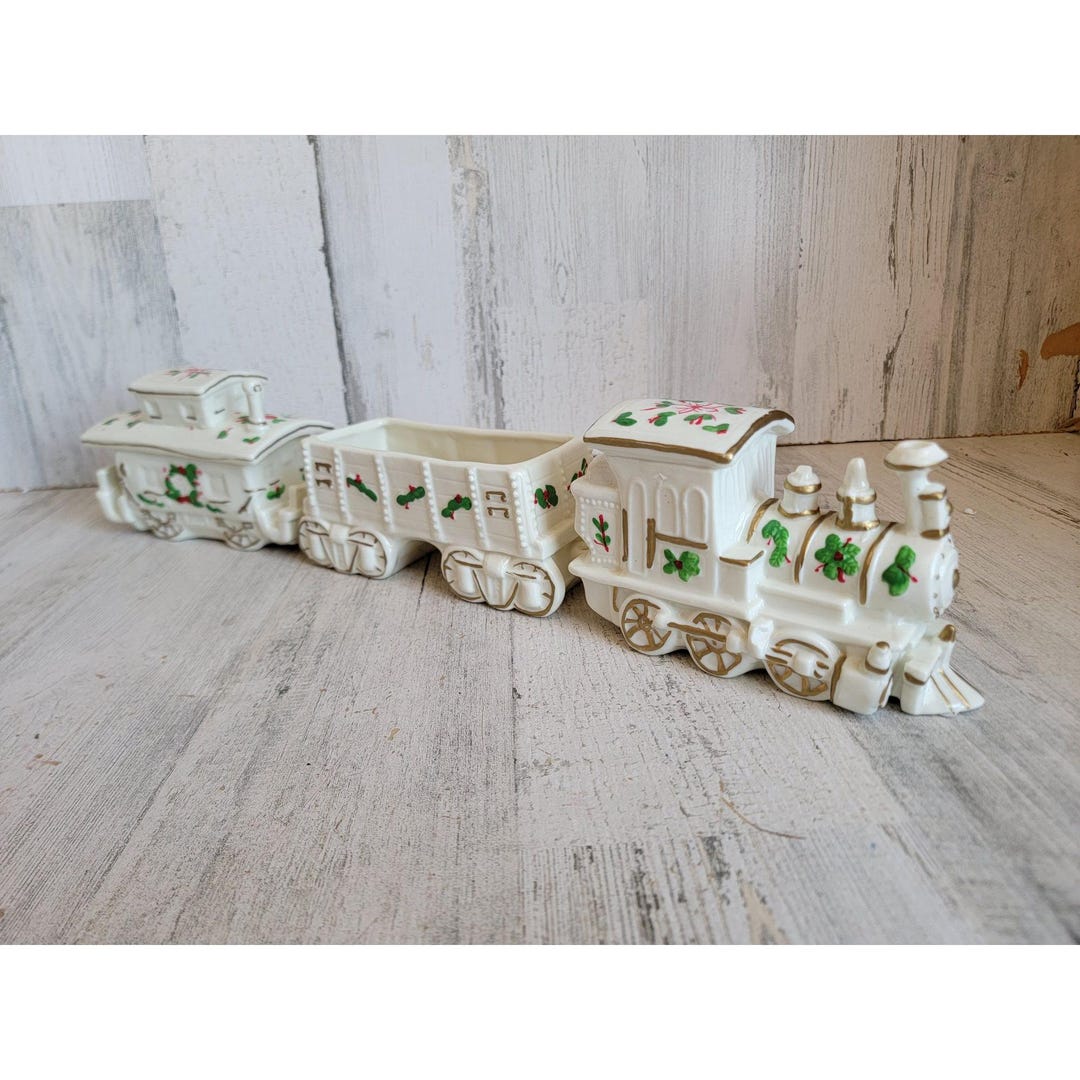 Vintage White Porcelain Train Mistletoe Home Set Decor Xmas - Etsy