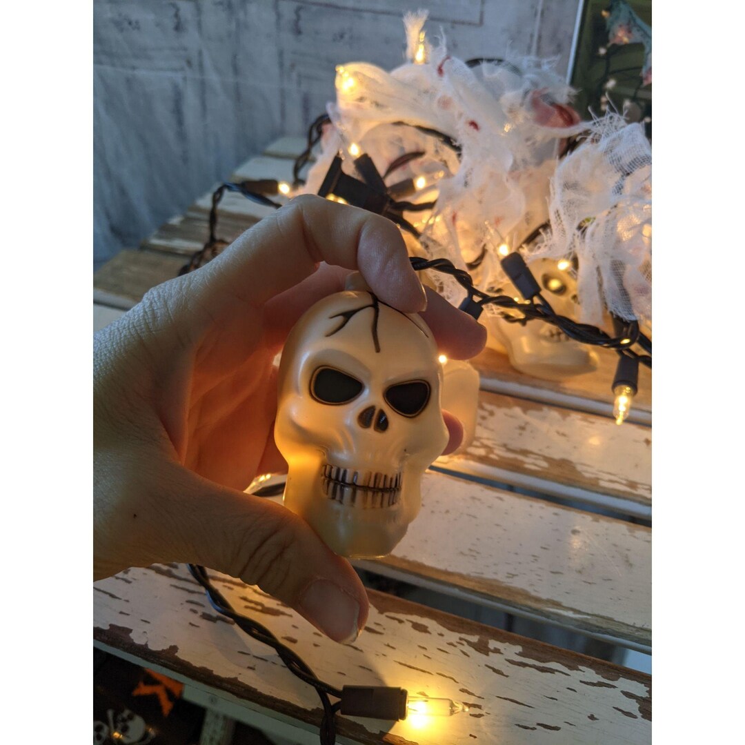 3 Ft Bloody Cloth Skull String Light Drape Halloween Decor 50 Light ...