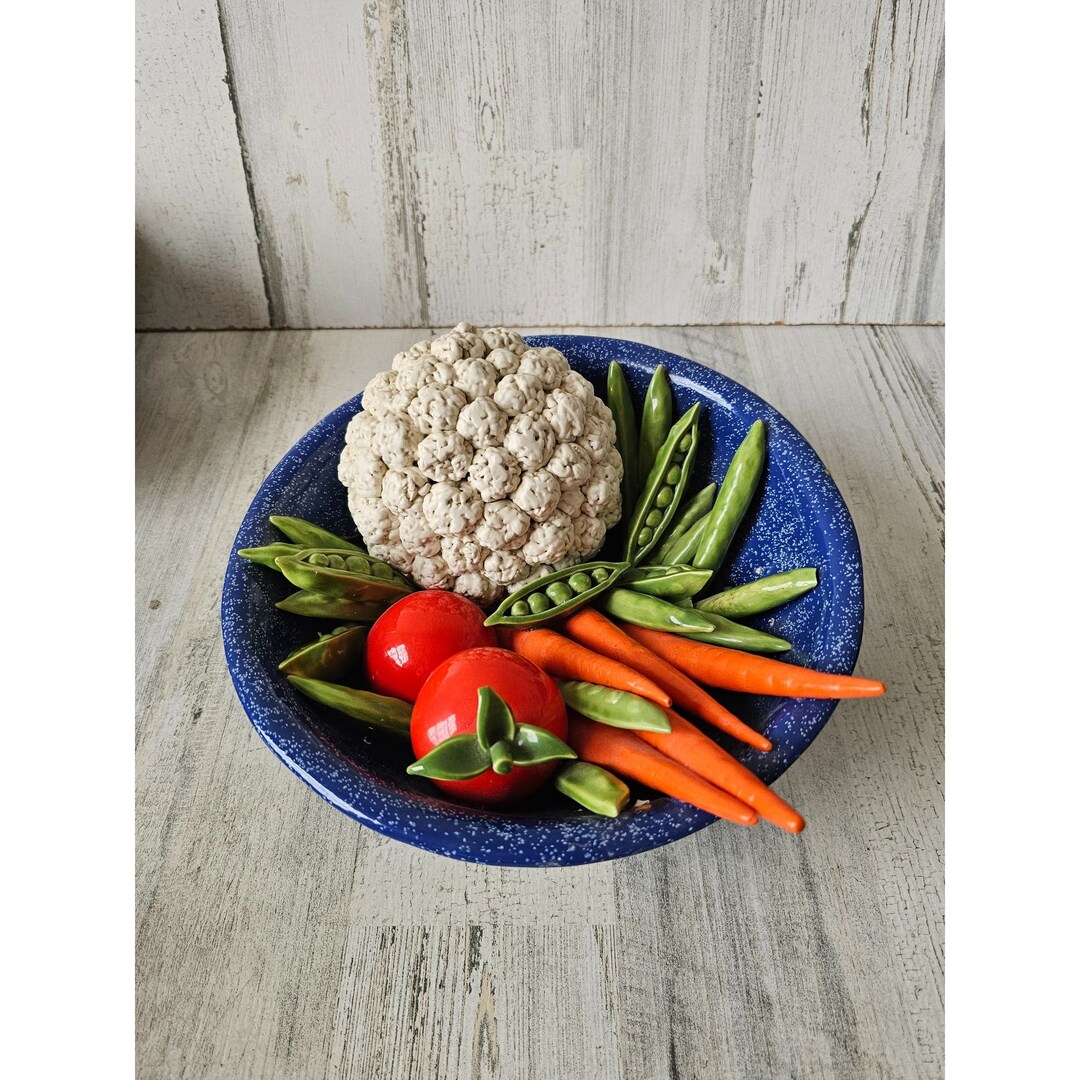 Donna Lynn Realistic Vegetable Funk Pop Art Signed Colander Realistic ...