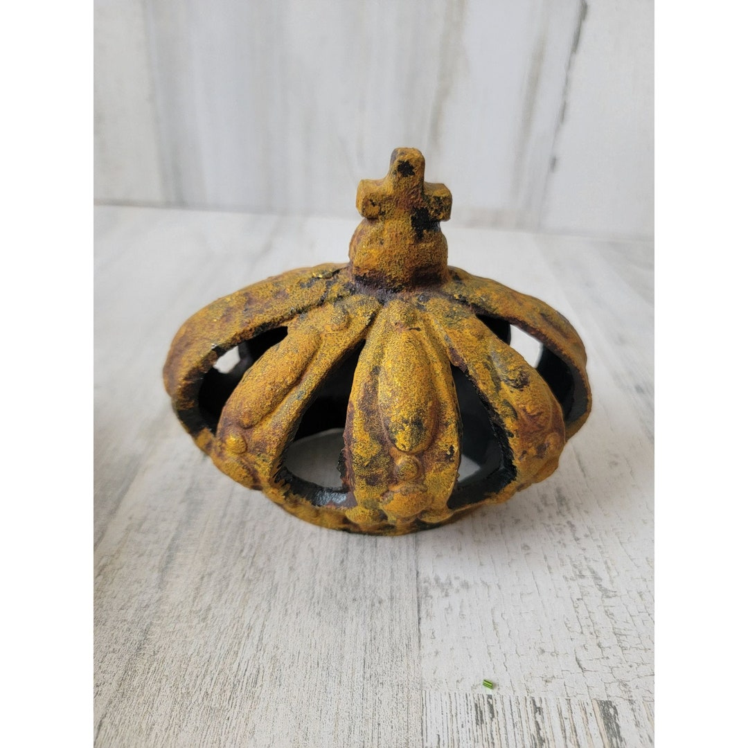 Metal Royal Crown Rustic British Home Decor Royalty Figure - Etsy
