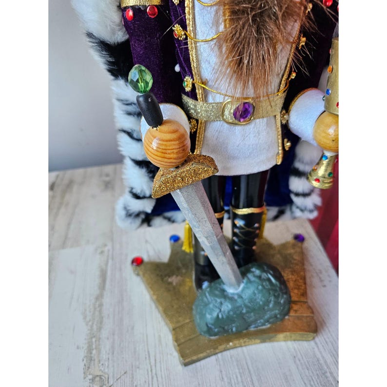 Bombay 18" King Arthur Camelot Nutcracker Xmas Sword Soldier ...