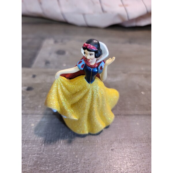 Snow White Mini - Etsy
