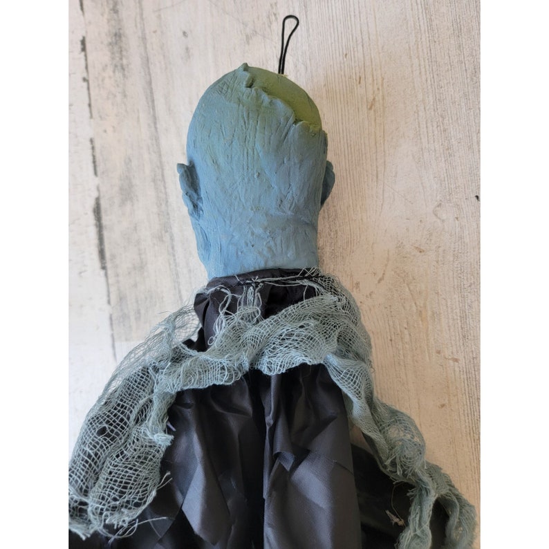 Mini Rubber Head Hanging Scary Brain Zombie Prop Halloween - Etsy