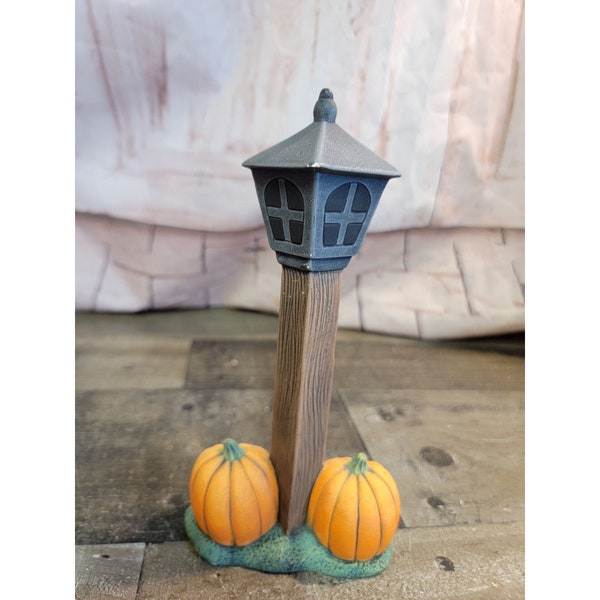 Lamp Post Ornament - Etsy
