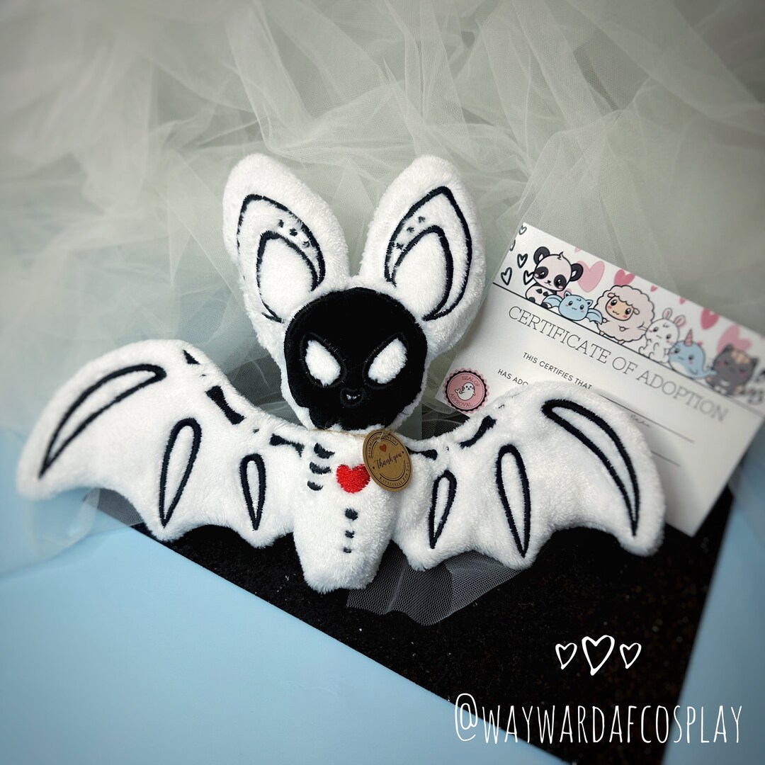 White Skull Skeleton Bat Plush Skelly Bat Worry Buddy Complete With ...