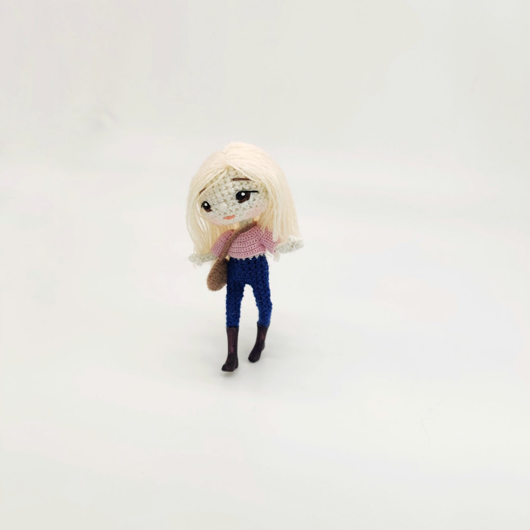 Miniature American Teen Girl Crochet Amigurumi Tiny Cute Art Movable ...