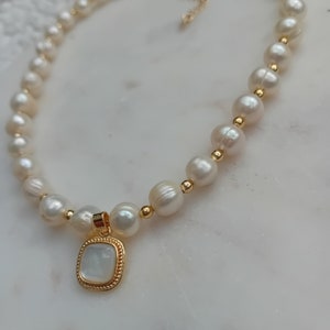 Freshwater Pearl and Mother of Pearl Pendant Necklace - Etsy