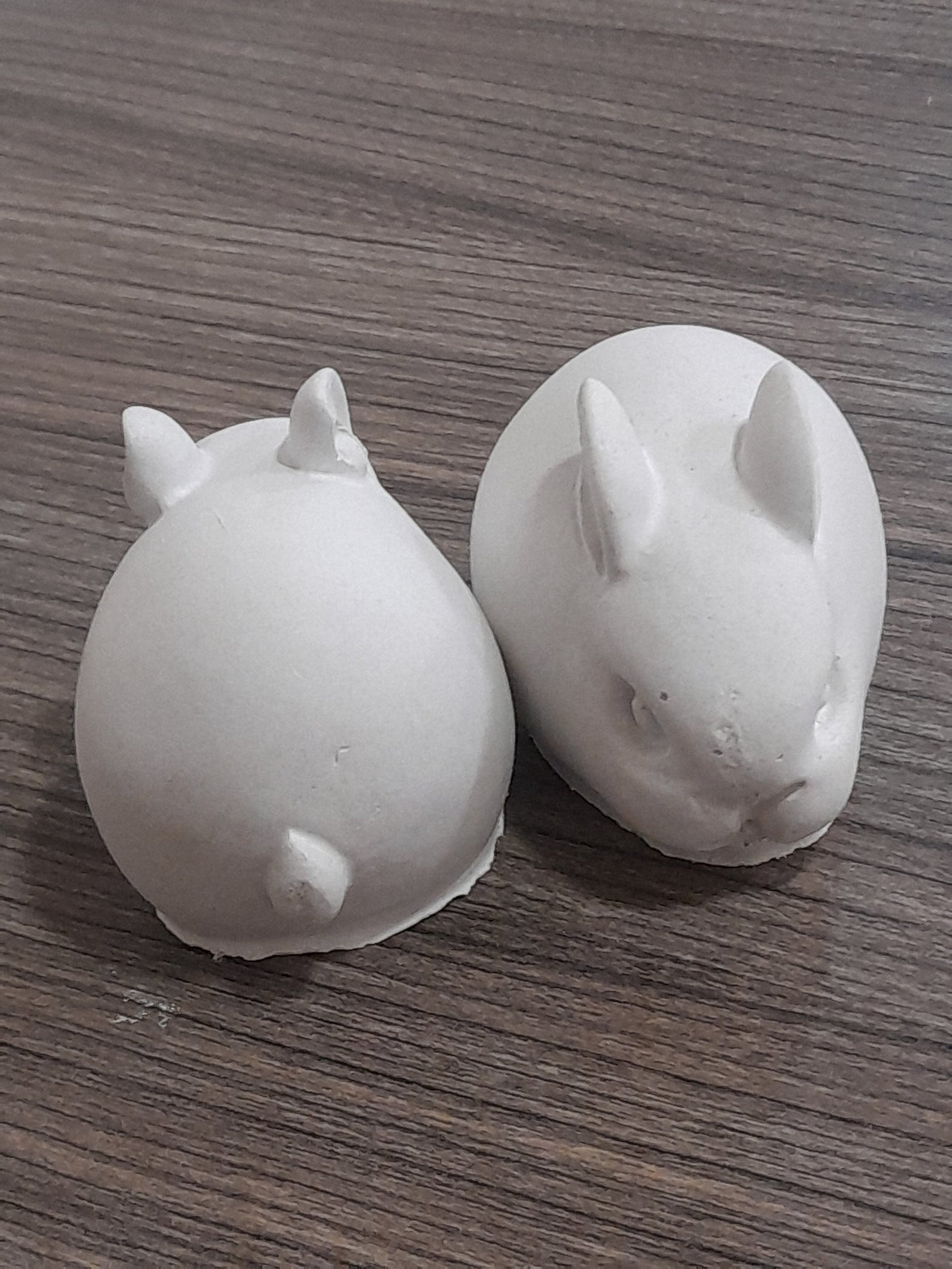 Plaster Figure of a Rabbit to Color, Plaster Rabbit Figure Ready to ...