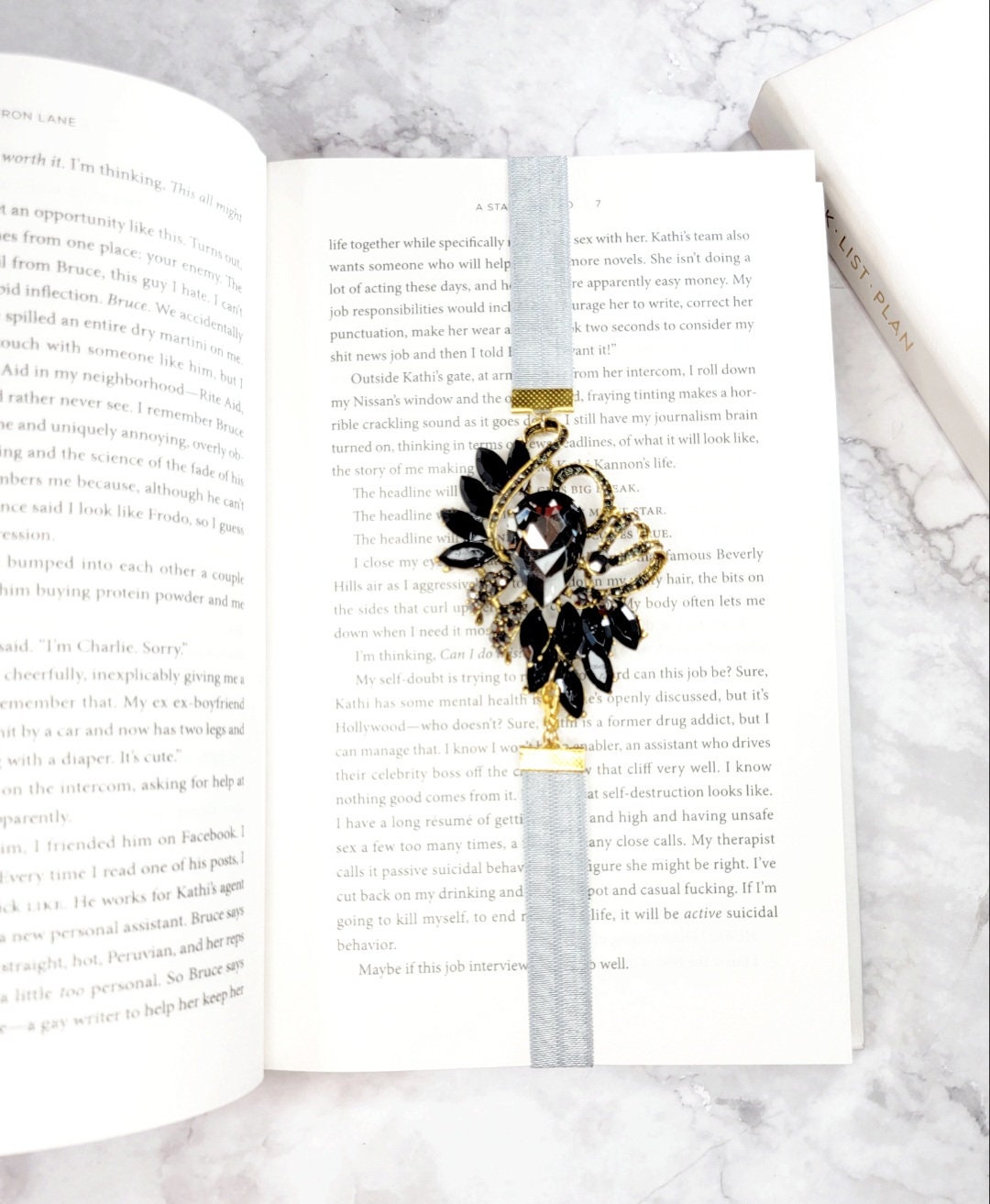 Elastic Bookmark, Adjustable, Gray, Black and Gold. - Etsy