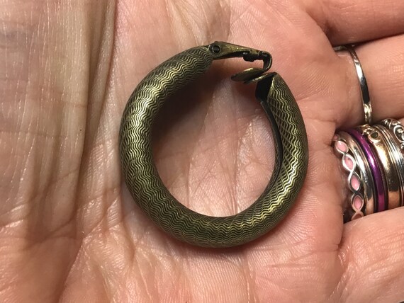 Very pretty hoop-style ring clips made of bronze-colo… - Gem