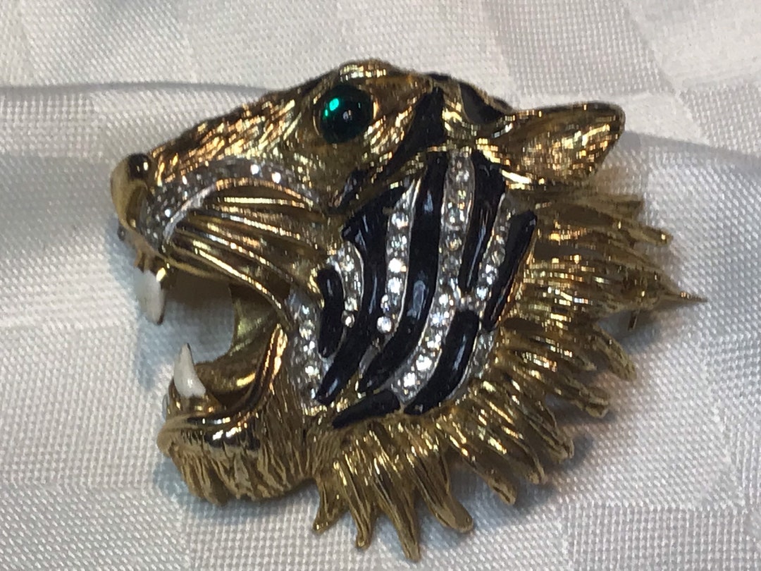 Butler & Wilson. Superb Brooch Depicting a Roaring Tiger Head the ...