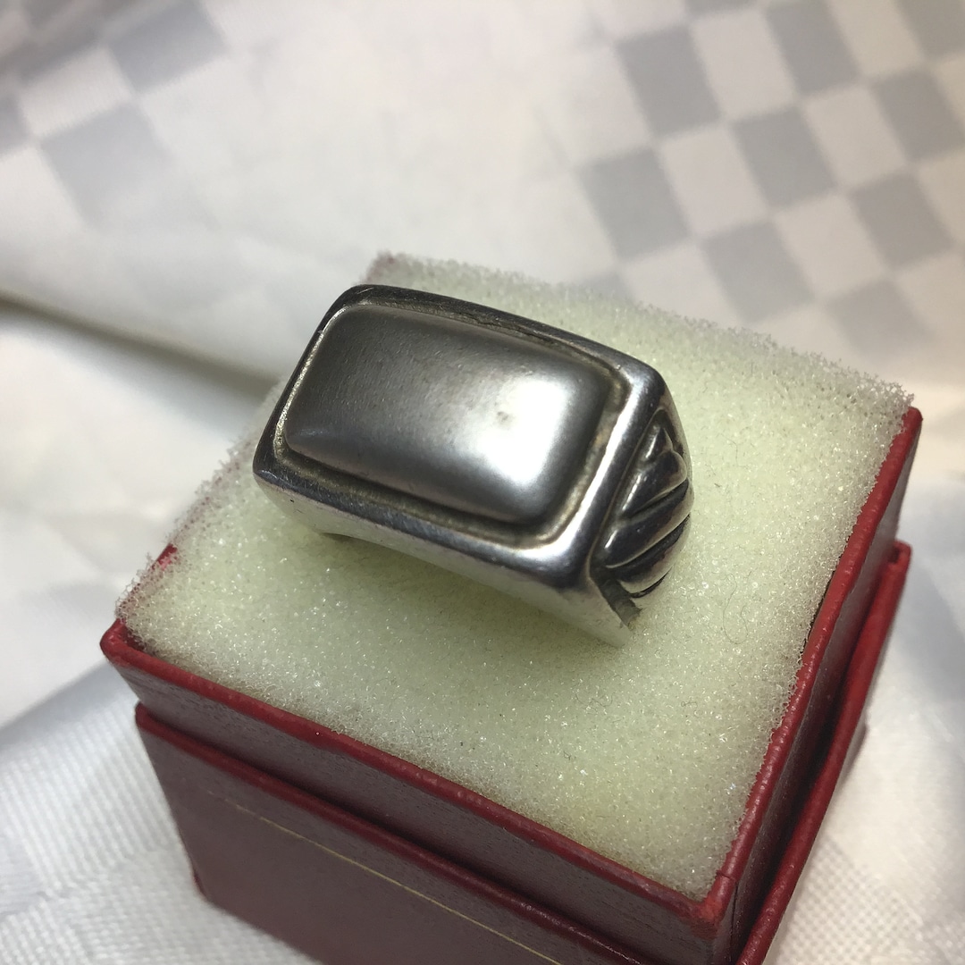 925 Silver. Very Pretty Ring Worked on Each Side and Cabochon in Satin ...