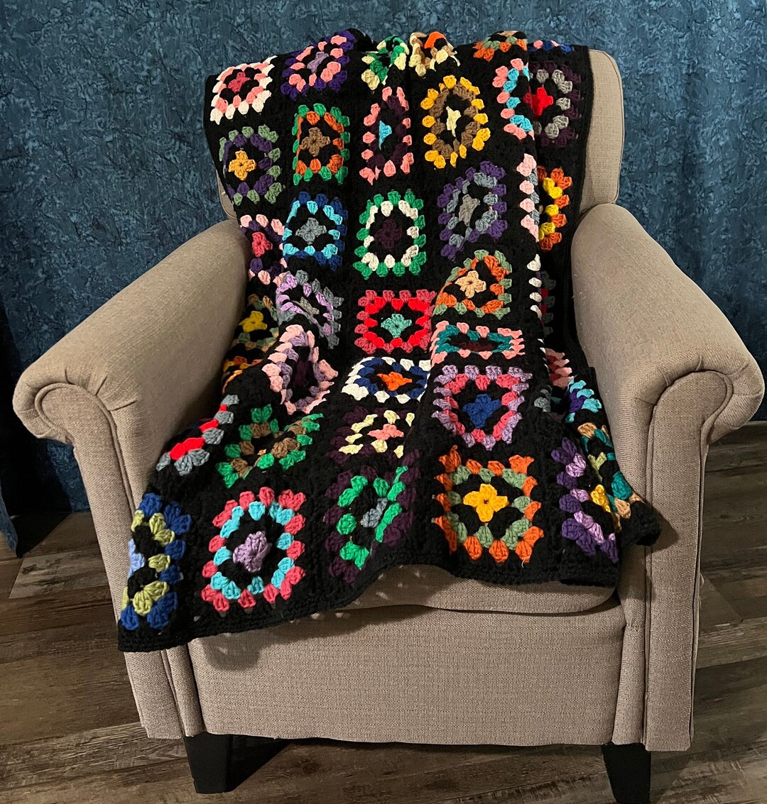 Hand Crocheted Granny Square Lap Robe - Etsy