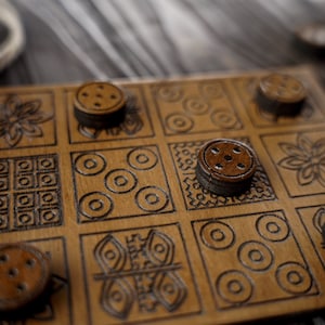 The Royal Game of Ur, Game of Twenty Squares, Two-player Strategy Race ...