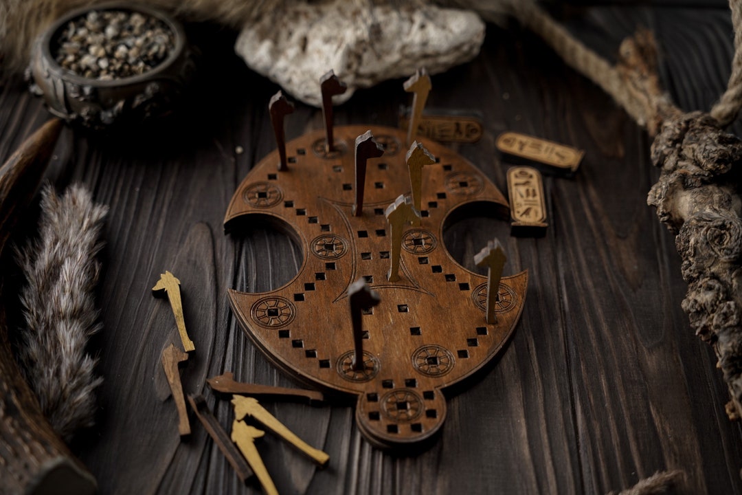 Hounds and Jackals Round Shape Wooden Game Board, Traditional Game ...